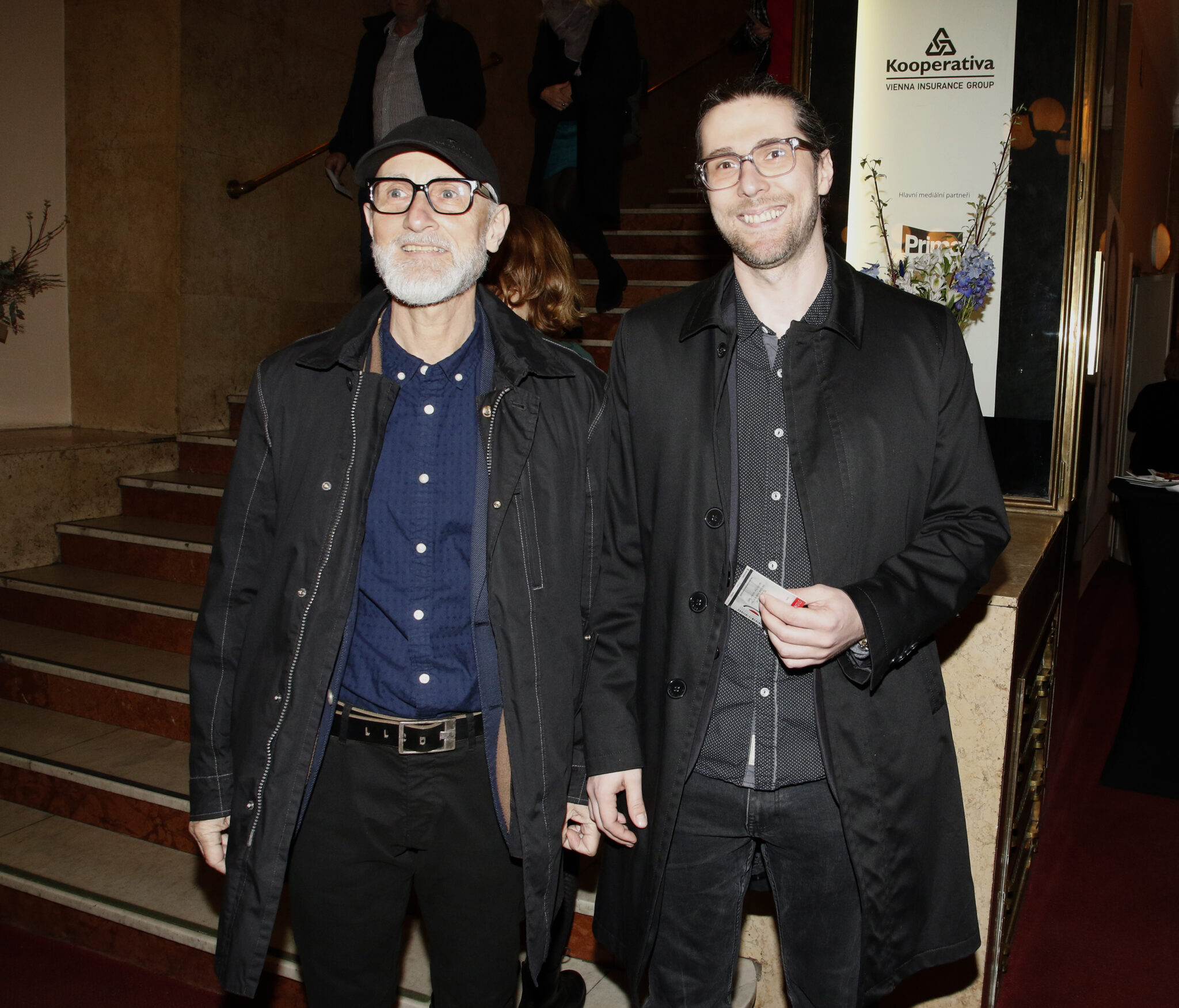 Josef Carda vyrazil do společnosti se synem. Často je spolu neuvidíte ...