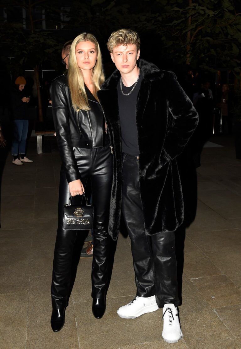 Módní policie: Adam Mišík a Natálie Jirásková sladili outfity. Na ...